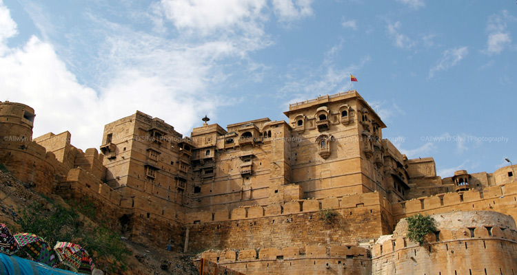 Jaisalmer Fort (Entry Fee, Timings, History, Built by, Images ...